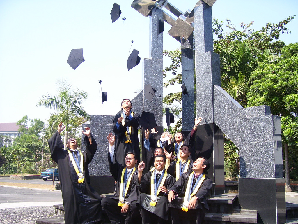 Berikut Daftar Beasiswa di Universitas Negeri Makassar yang Menantimu!