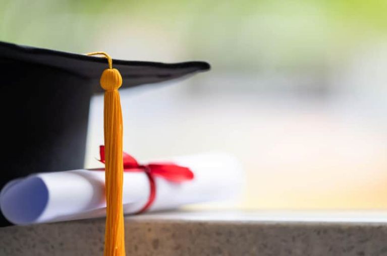 8 Keunggulan Menjadi Fresh Graduate ketika Masuk Dunia Kerja