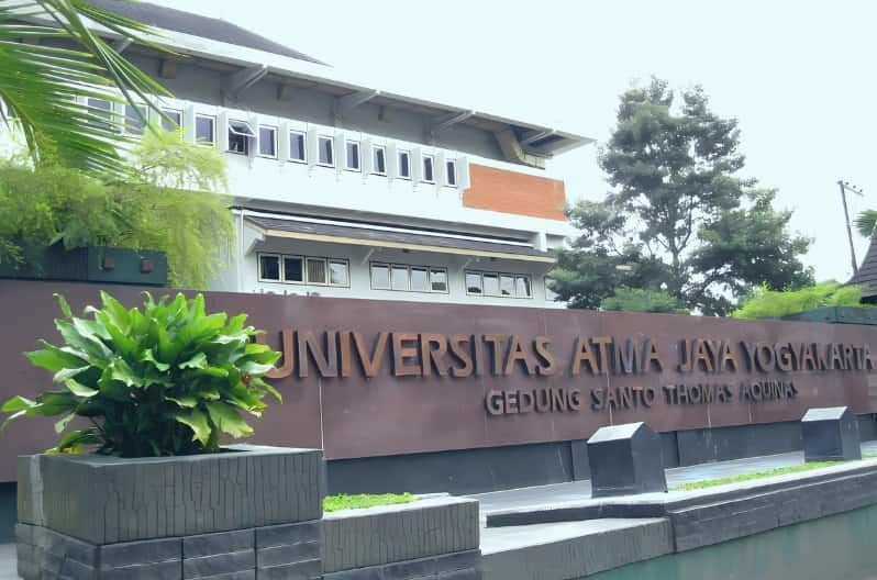 Biaya dan Persyaratan Kelas Internasional di UAJY, Intip Yuk!